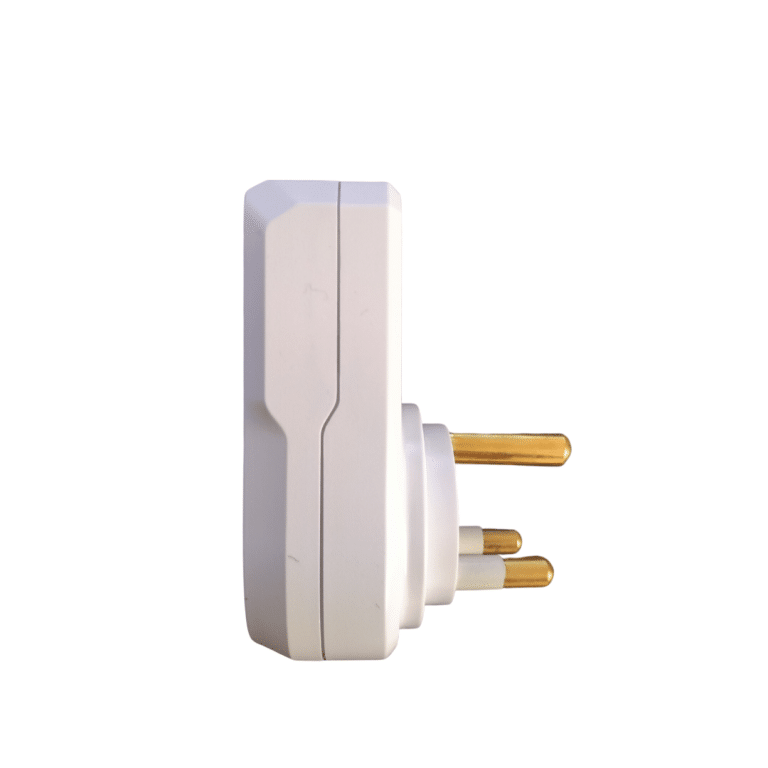 Safy Volt Automatic Voltage Protection Plug - My Kleine Winkel